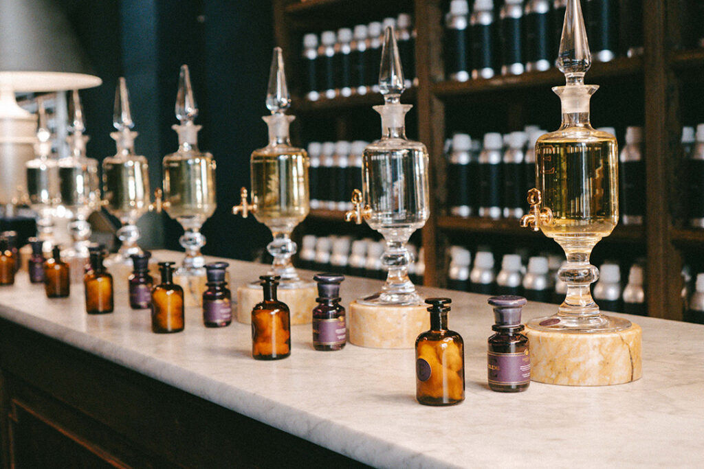 Perfume Making Course - Schola